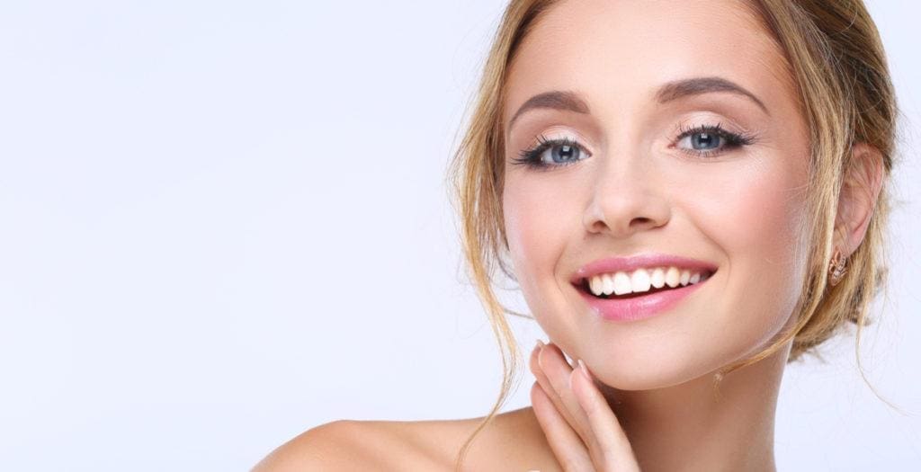 3 Ways to Get a Whiter Smile with One Home Treatment - Rethink Beautiful